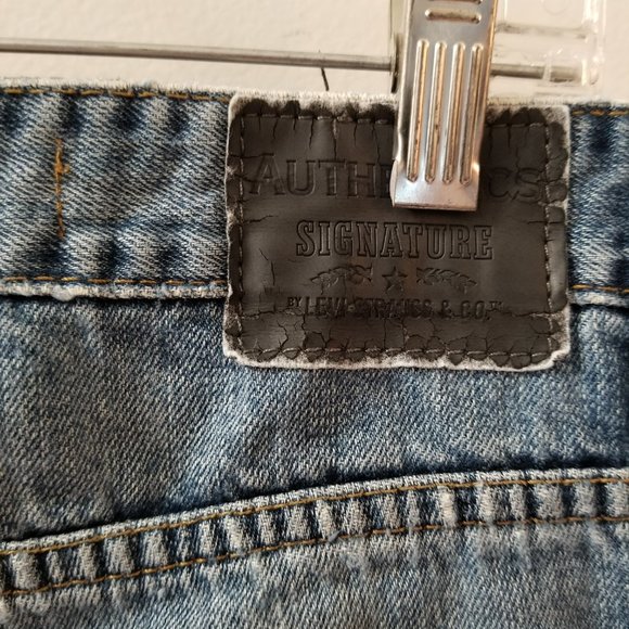 Levi's | Jeans | Levis Signature Authentics W32x W27 Low Boot | Poshmark